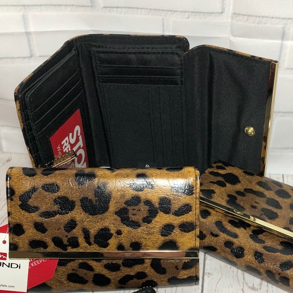 mundi | Bags | Rfid Trifold Leather Wallet By Mundi | Poshmark